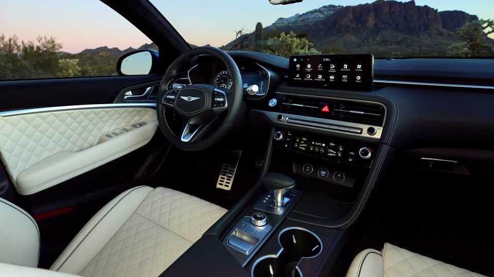 2025 Genesis G70 Pricing, Photos & Specs