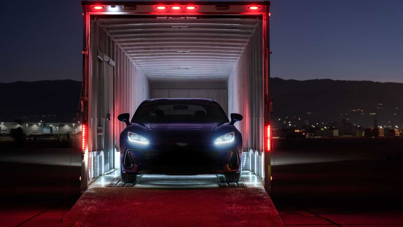 Subaru BRZ vs Toyota 86: Why The $5,000 Diffrence?