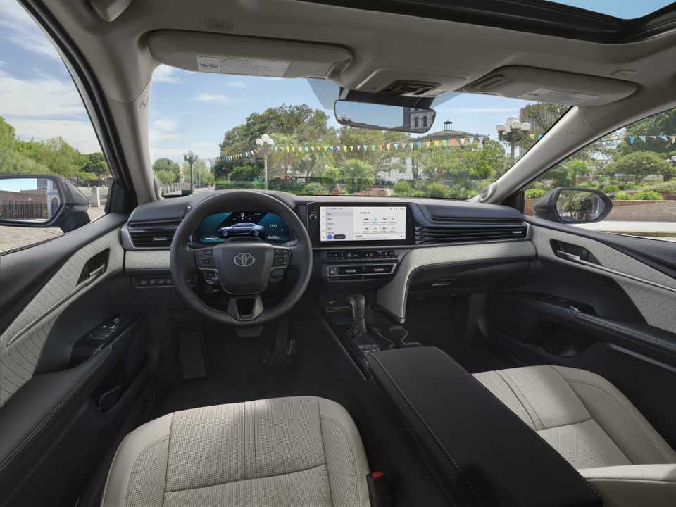 2025 Toyota Camry Pricing, Photos & Specs