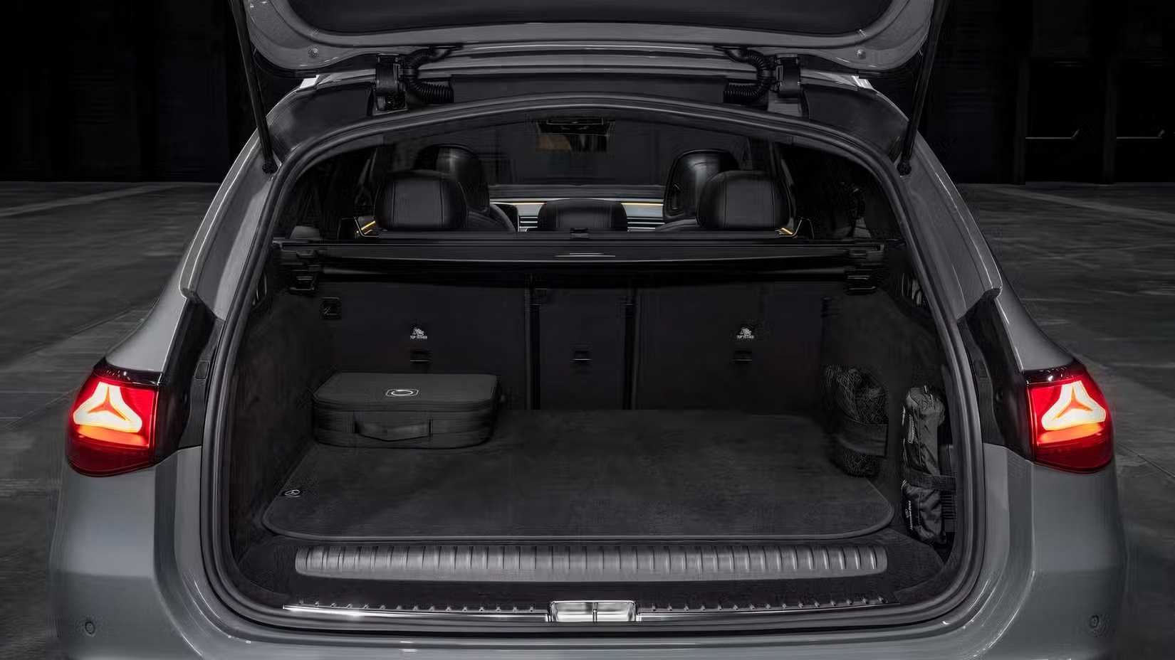 2026 Mercedes-AMG E53 Wagon Pricing, Photos & Specs