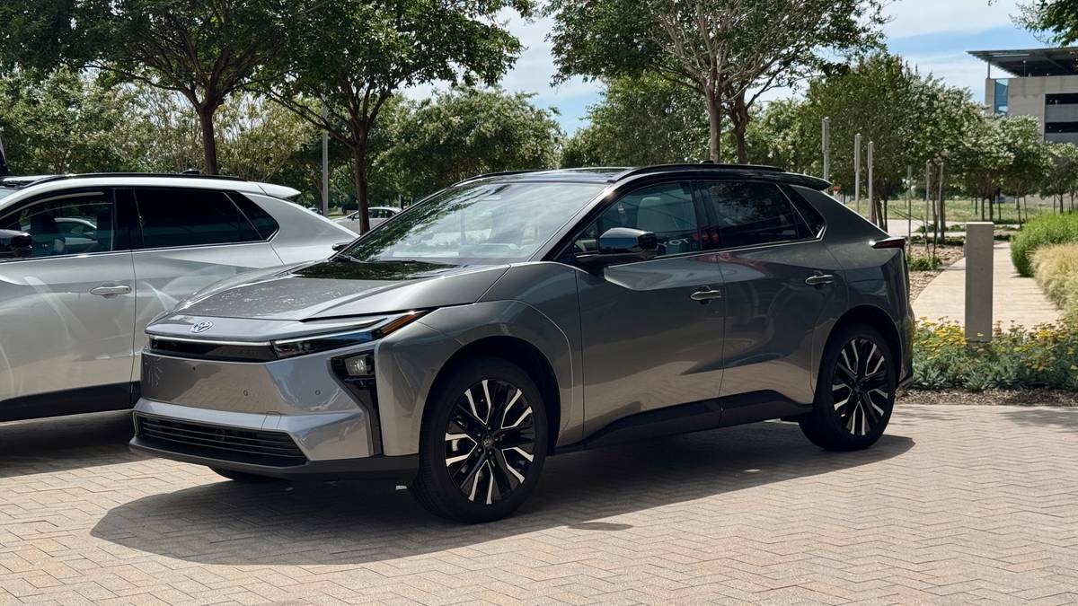 2026 Toyota bZ Specs & Trims
