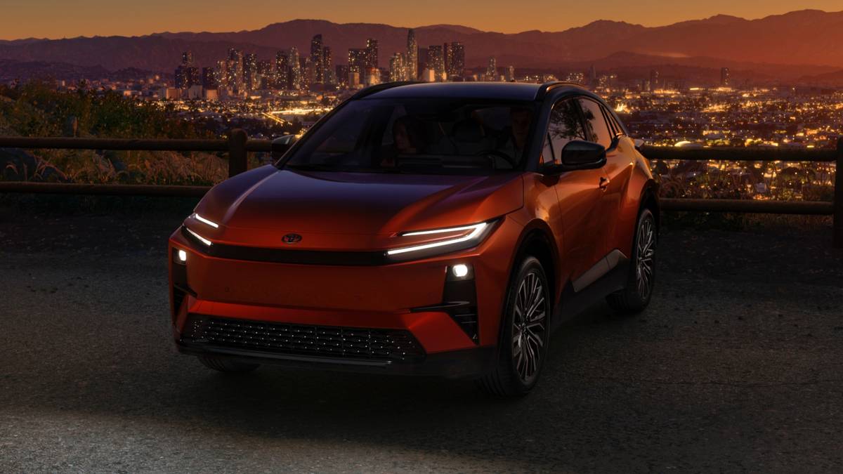 2026 Toyota C-HR Specs & Trims