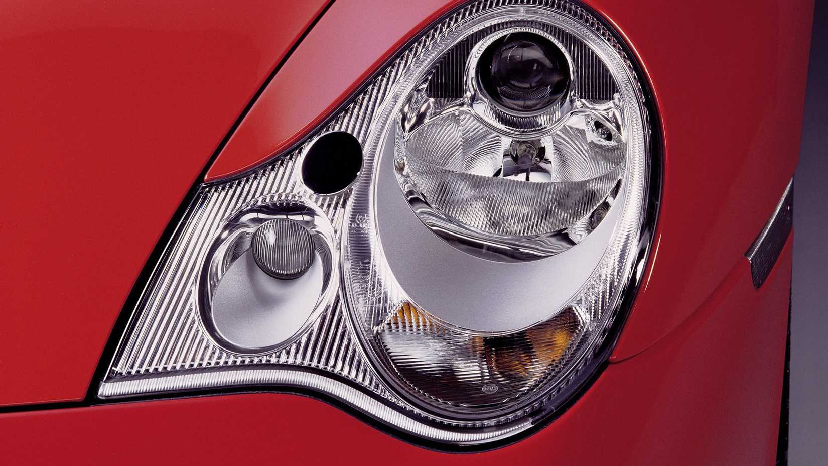 Did You Know The Porsche 996 Can Run DOOM On The Factory Infotainment?