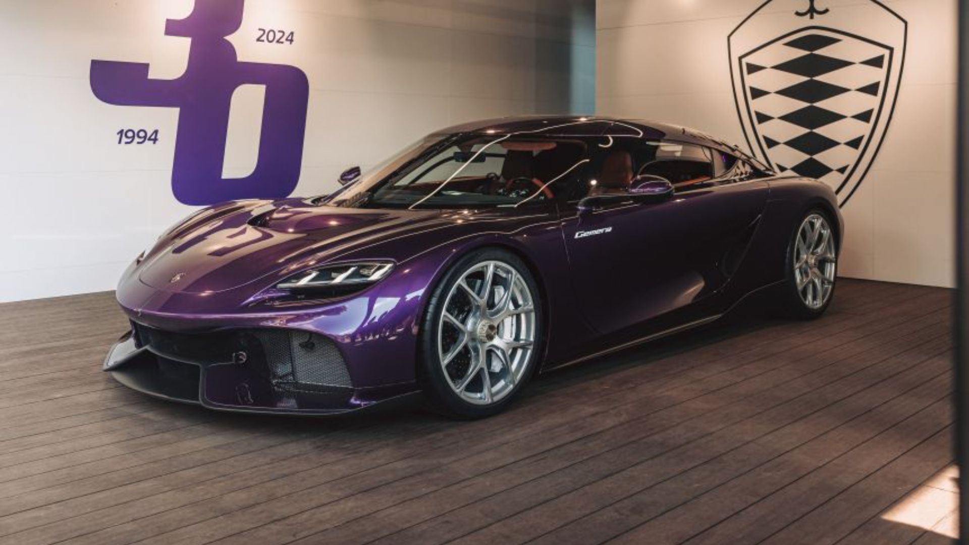 2025 Koenigsegg Gemera Pricing, Photos & Specs