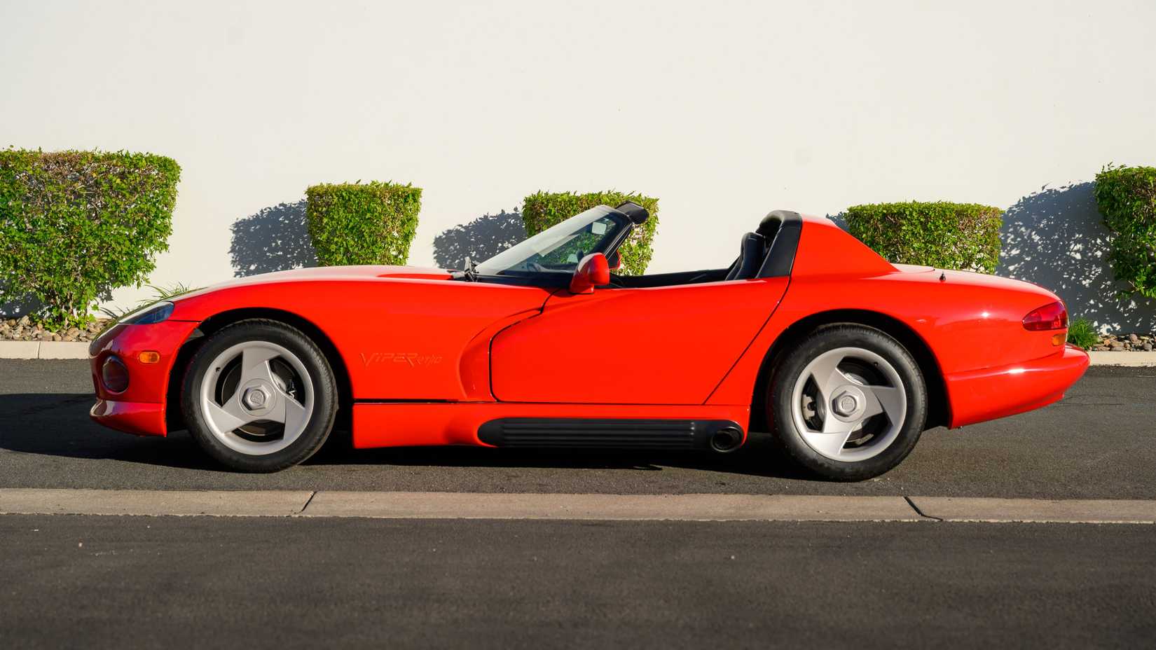 The First-Gen Viper Is The $30K Answer To A Truly Analog Muscle Car ...