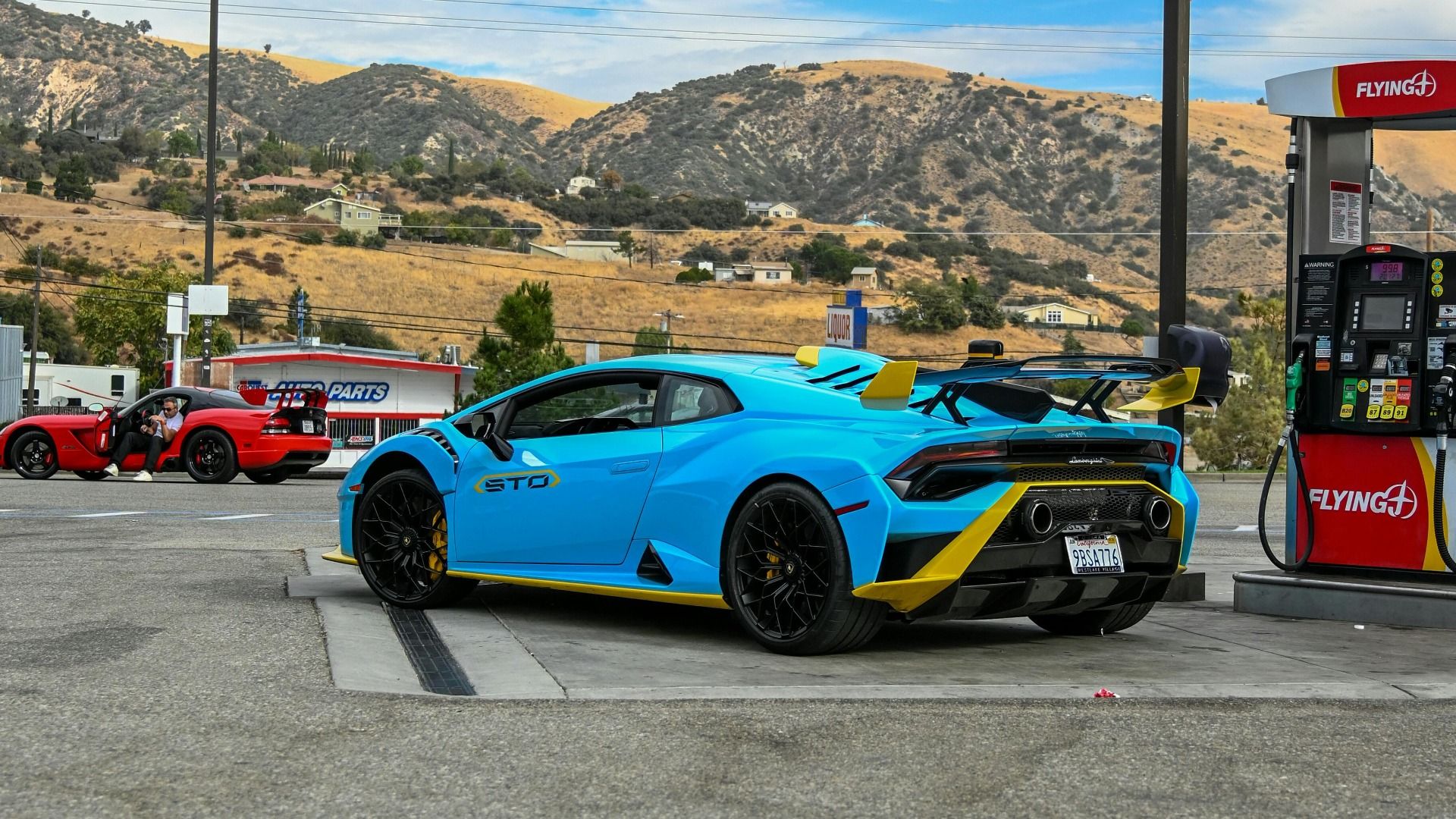 Lamborghini Huracan STO Pricing, Photos & Specs