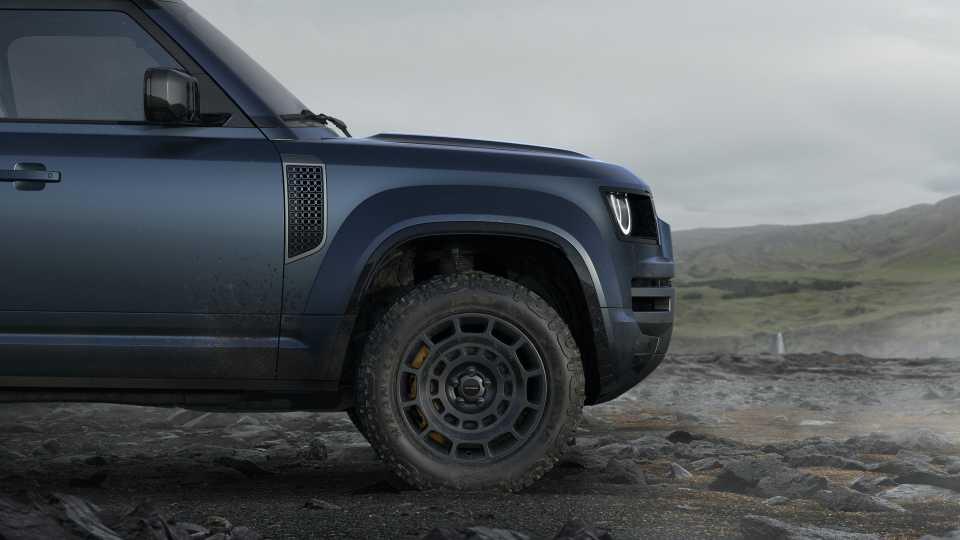 2025 Land Rover Defender OCTA Pricing, Photos & Specs