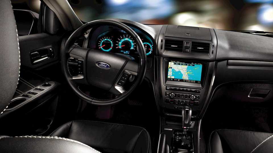 2010 Ford Fusion Pricing, Photos & Specs