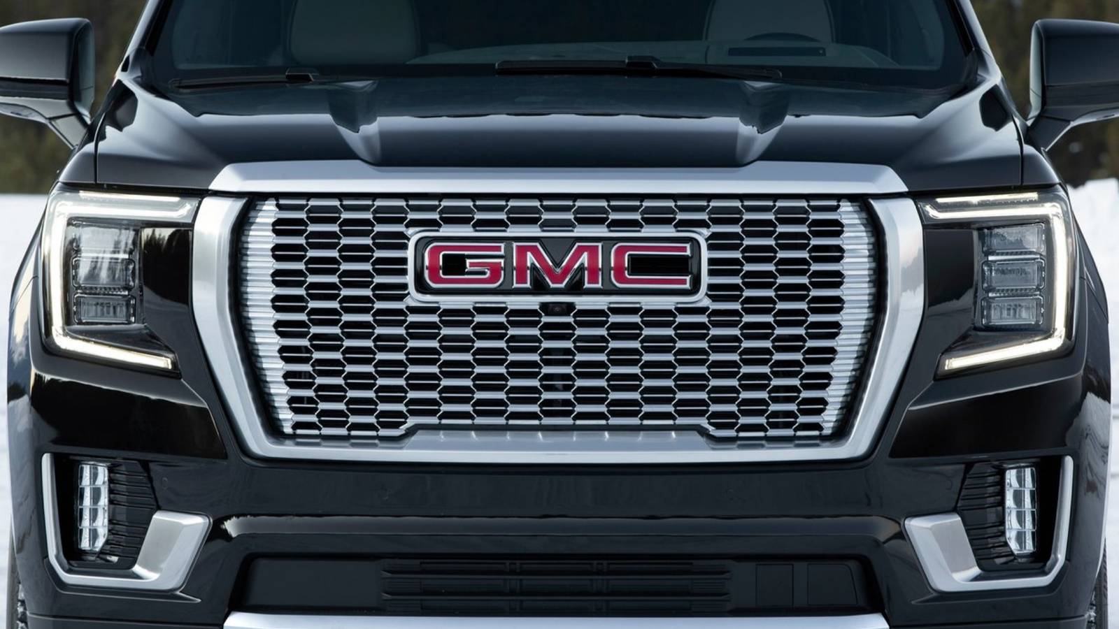 Yukon SLT vs. Denali: Which GMC SUV Is Best