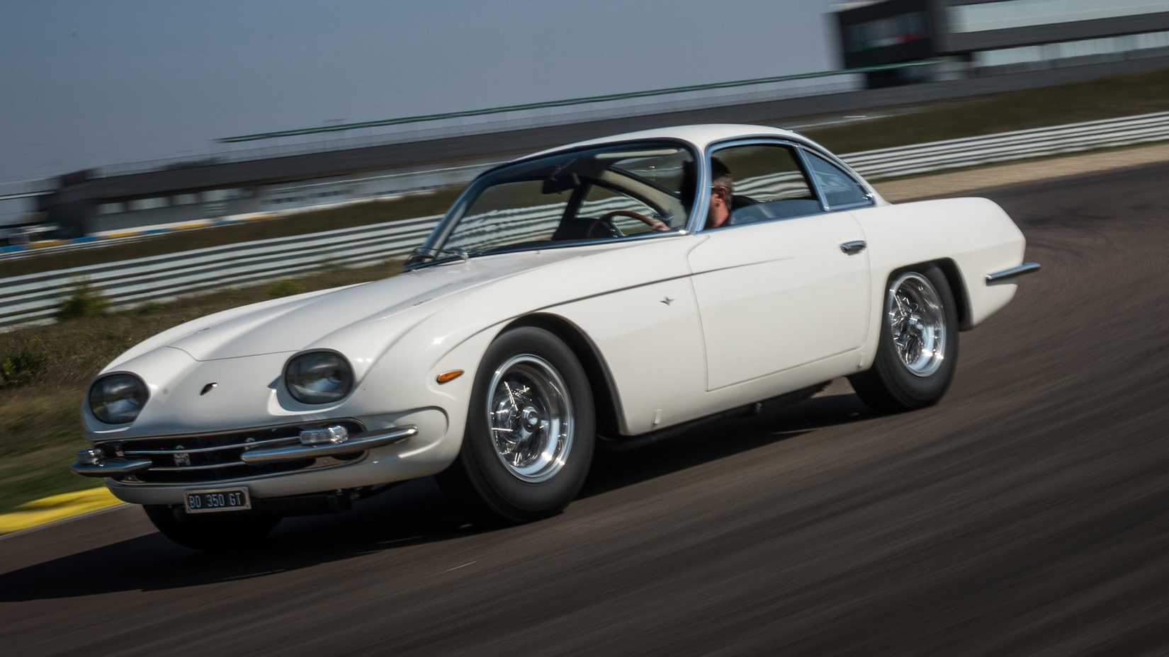 Here's How Lamborghini Managed To Beat Everyone Else To 200 MPH