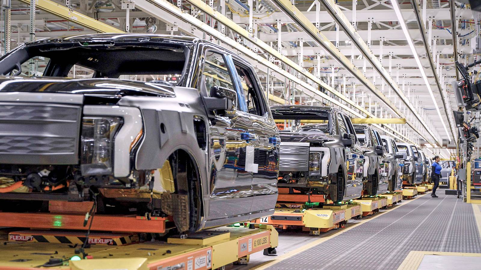 Ford's Lightning And E-Transit Replacements Delayed Again