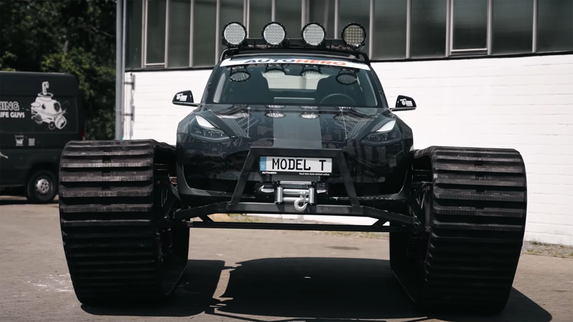 2025 Tesla Model 3 Pricing, Photos & Specs