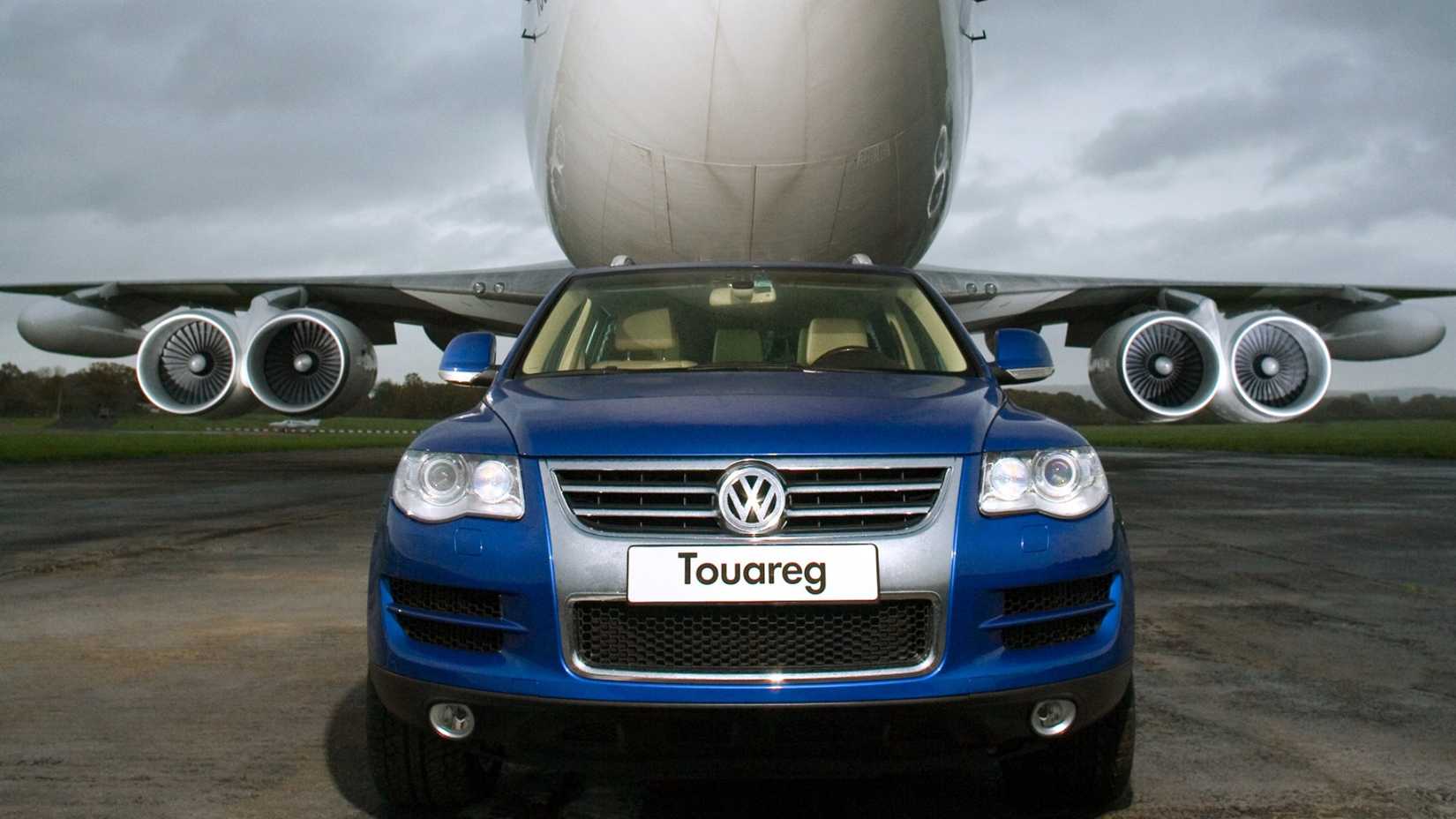 VW Put A V10 Into The Phaeton And The Touareg