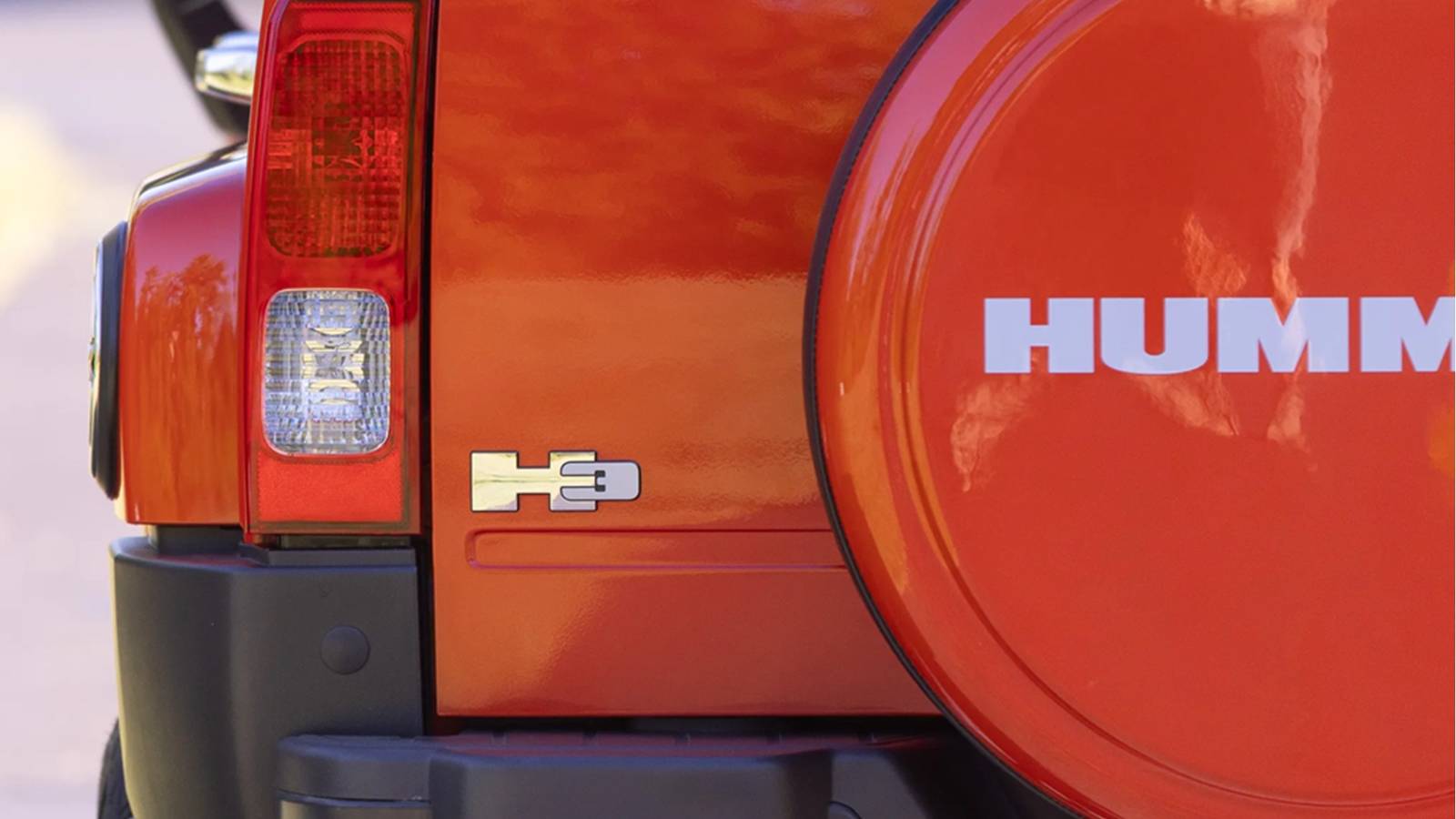 The Smallest Hummer With The Biggest V8 Engine Sells For Less Than $20,000