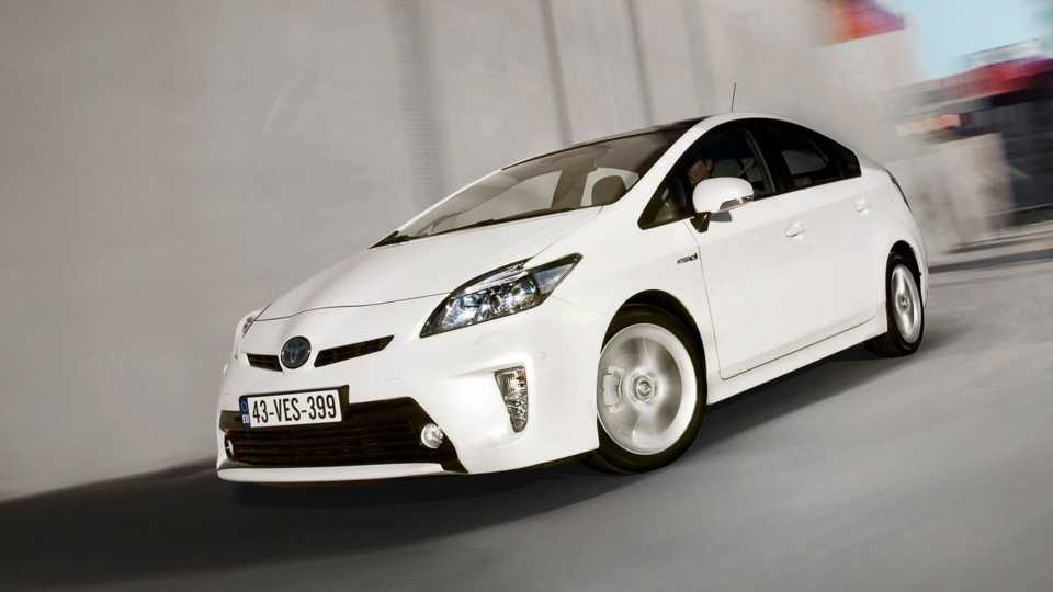 2012 Toyota Prius Pricing, Photos & Specs