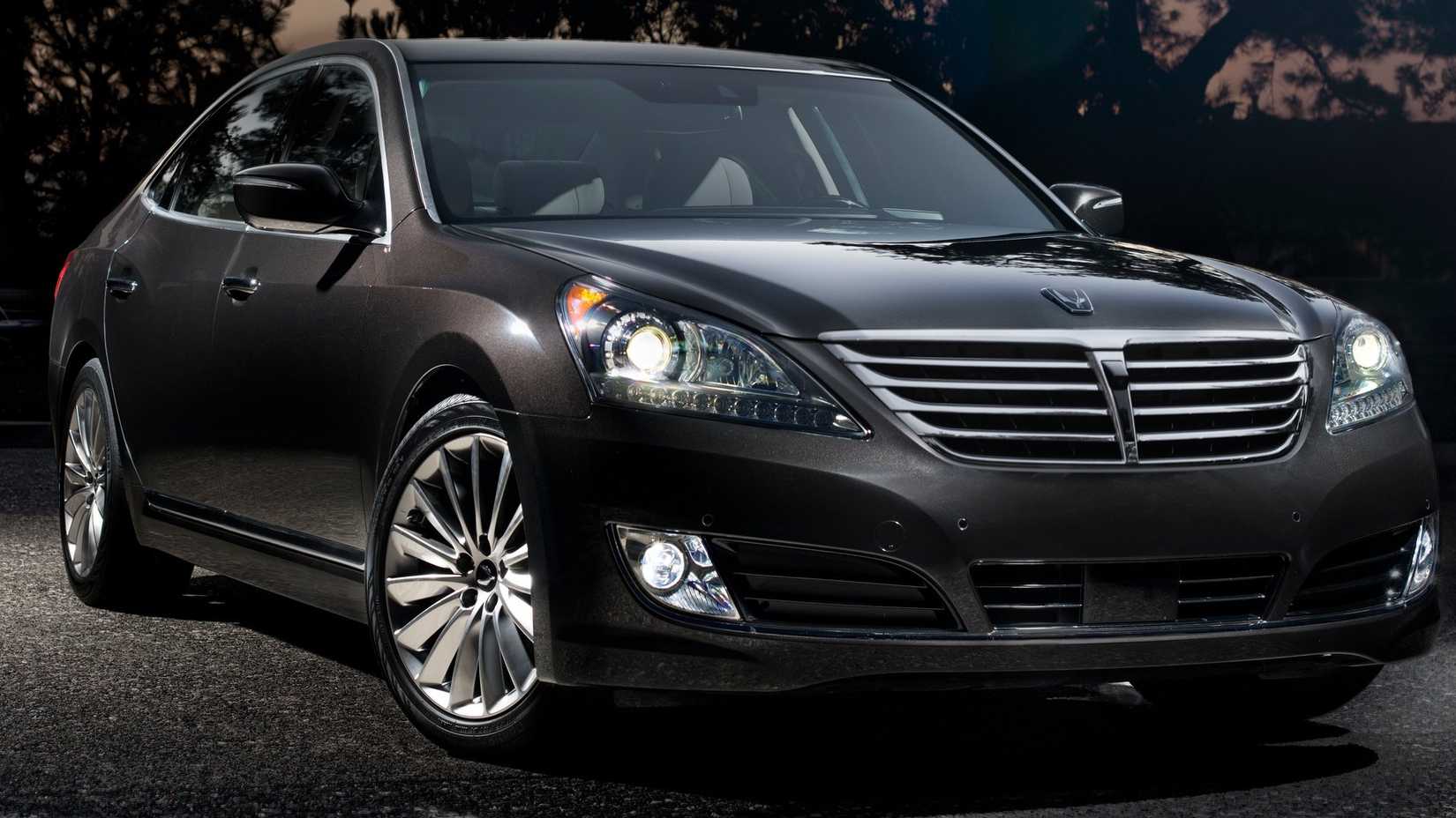 The V8 Luxury Sedan With Reclining Rear Seats That’s Cheaper Than a New ...