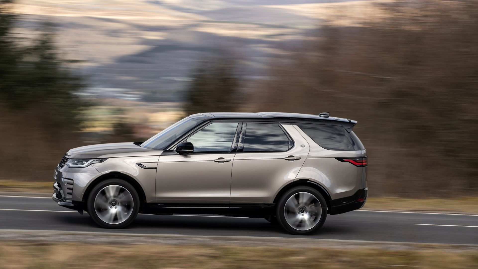 2024 Land Rover Discovery Pricing, Photos & Specs
