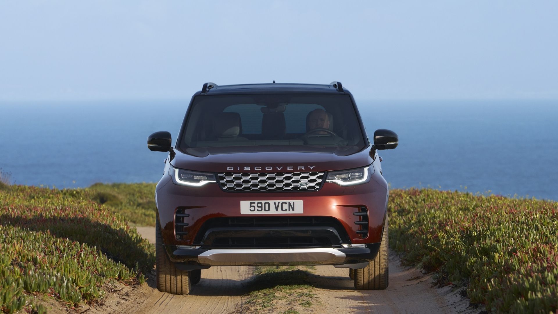 2024 Land Rover Discovery Pricing, Photos & Specs