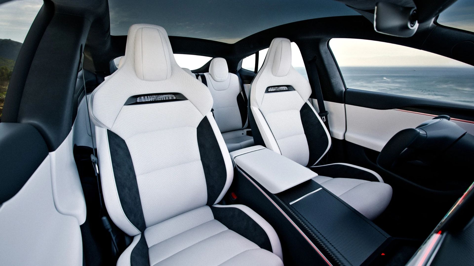 2025 Tesla Model S Pricing, Photos & Specs