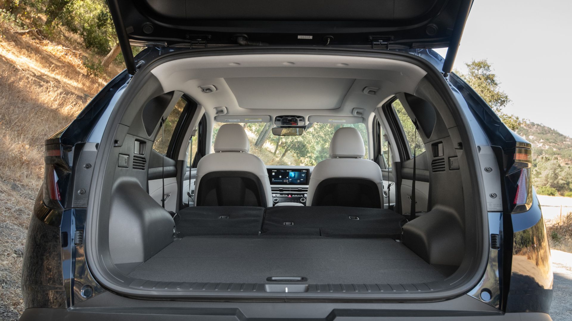2022 Hyundai Tucson Cargo Spacenull