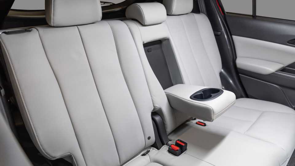 2024 Mitsubishi Eclipse Cross Pricing, Photos & Specs