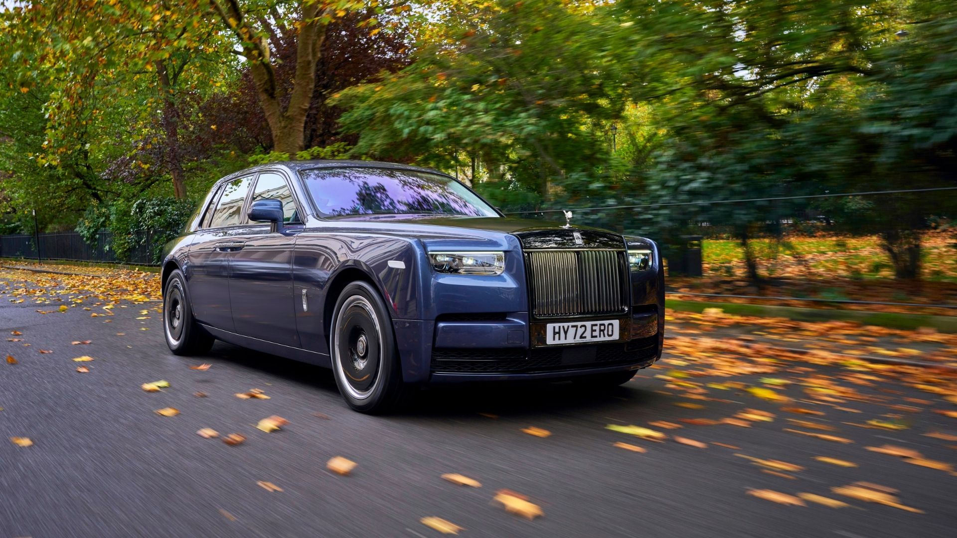 2025 Rolls-Royce Phantom Pricing, Photos & Specs