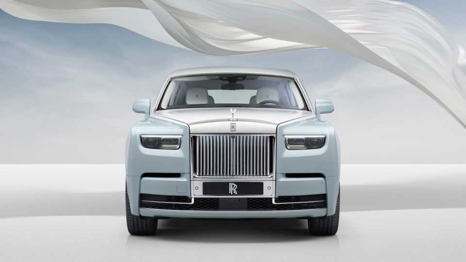 2024 Rolls-Royce Phantom Pricing, Photos & Specs