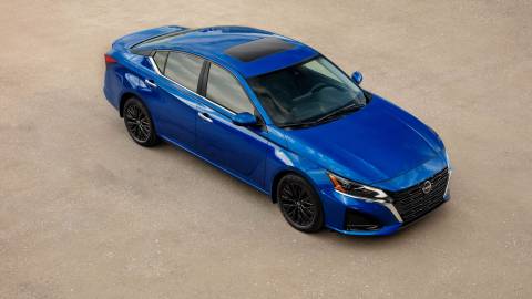 2025 Nissan Altima Pricing, Photos & Specs