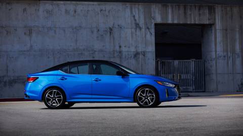 2025 Nissan Sentra Pricing, Photos & Specs