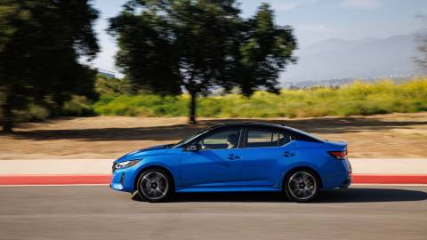 2025 Nissan Sentra Pricing, Photos & Specs