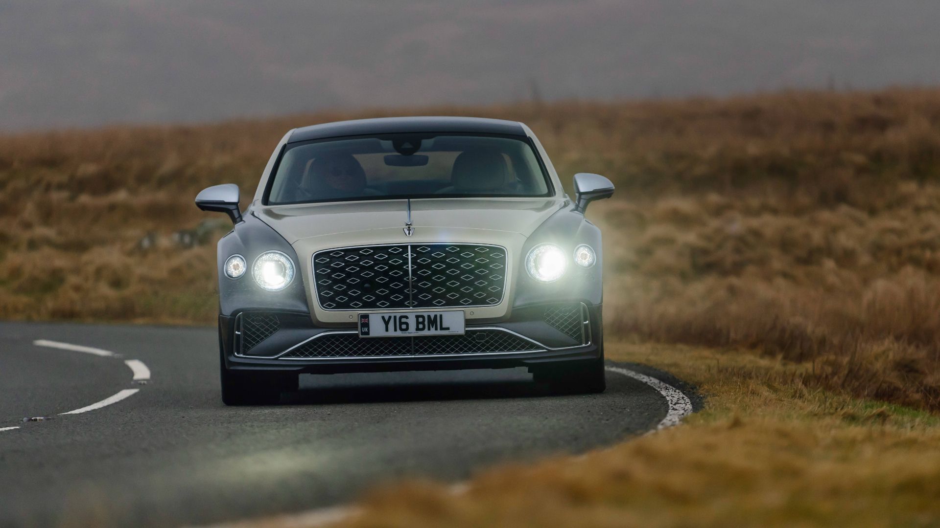 2025 Bentley Flying Spur Pricing, Photos & Specs