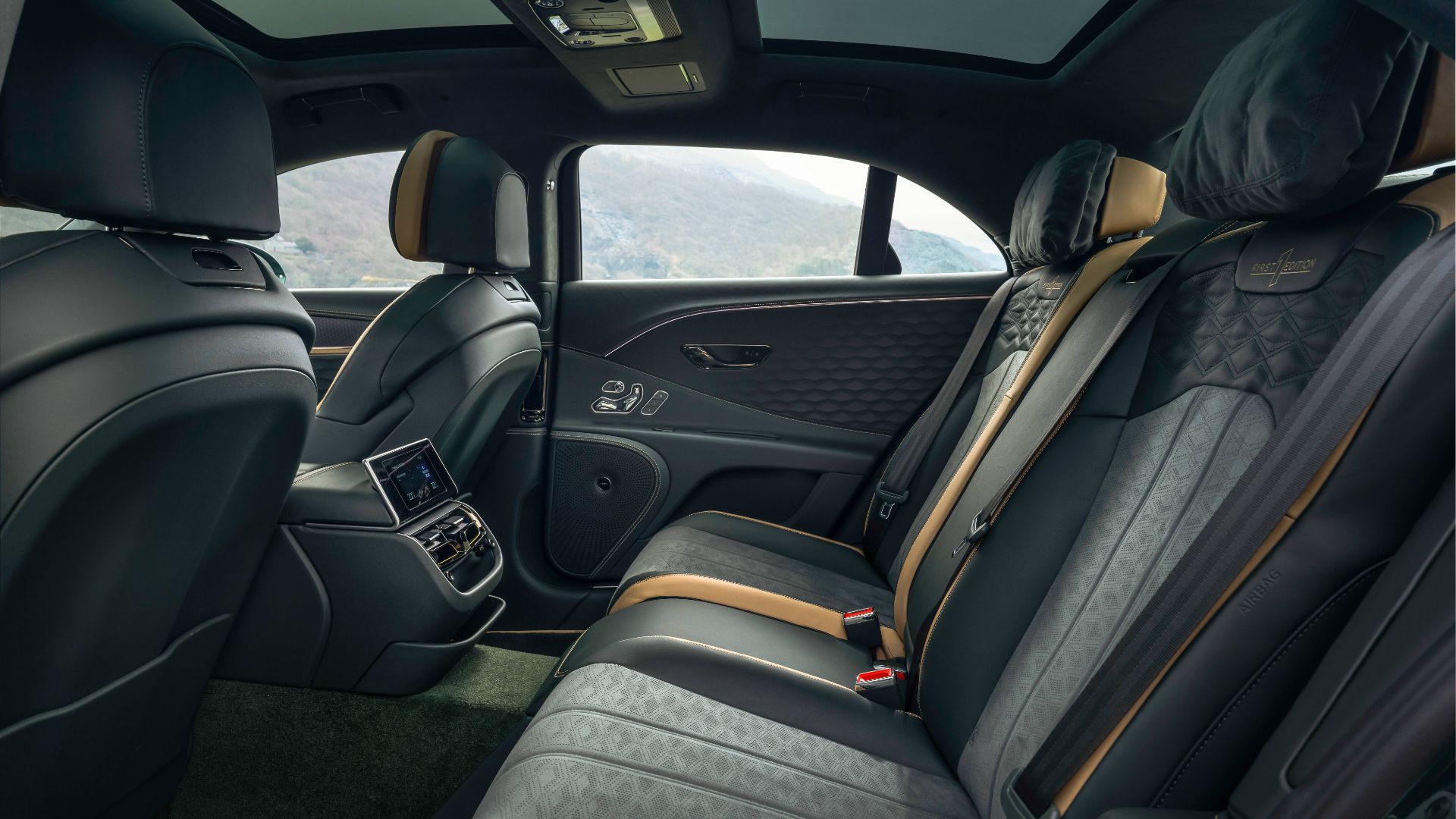 2025 Bentley Flying Spur Pricing, Photos & Specs