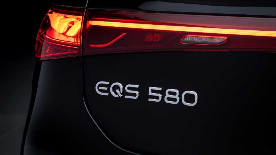 2025 Mercedes-Benz EQS Sedan Images: Interior And Exterior Gallery