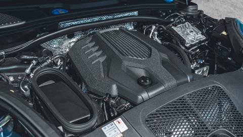 2024 Porsche Macan Pricing, Photos & Specs