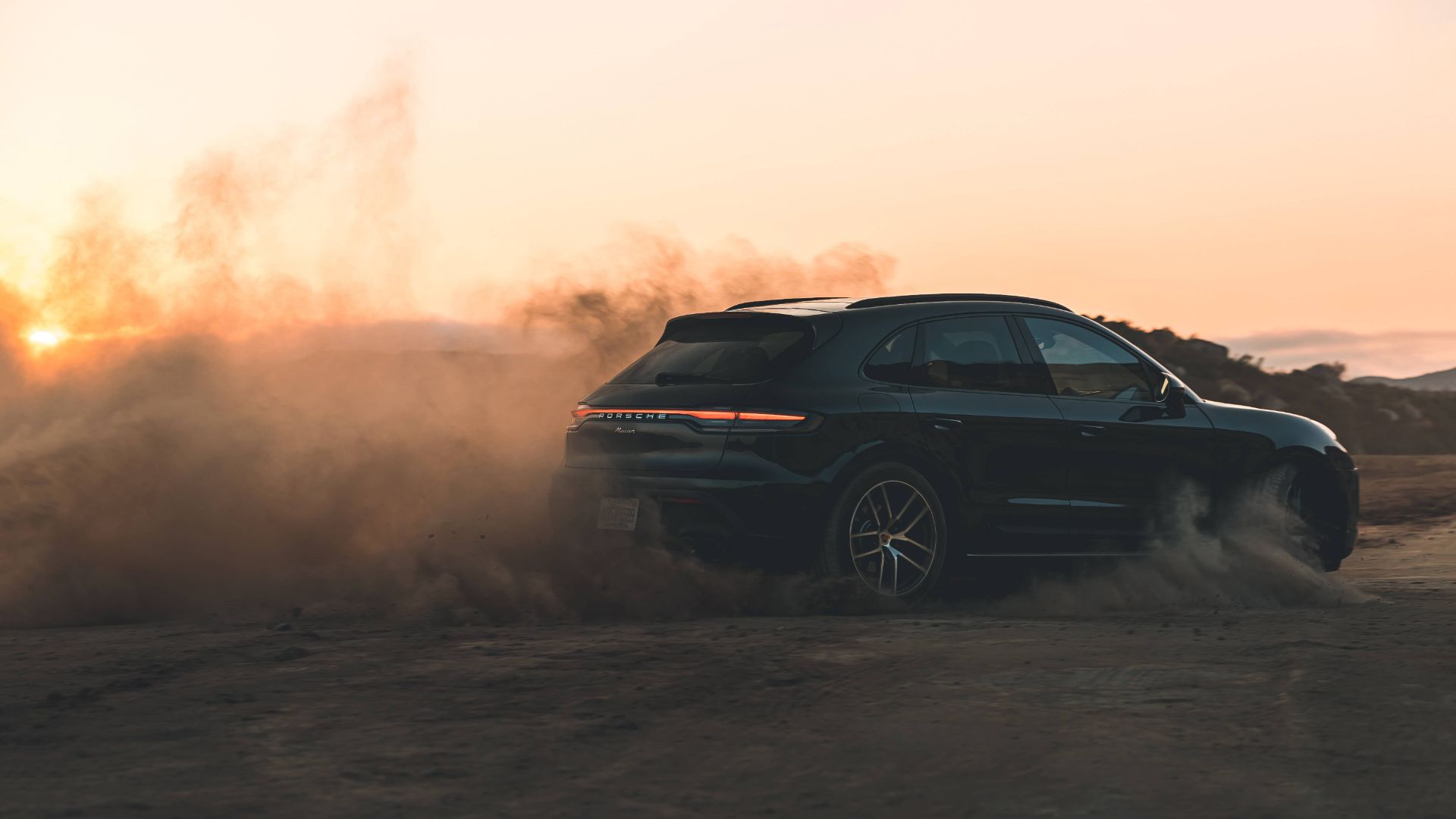 2024 Porsche Macan Pricing, Photos & Specs