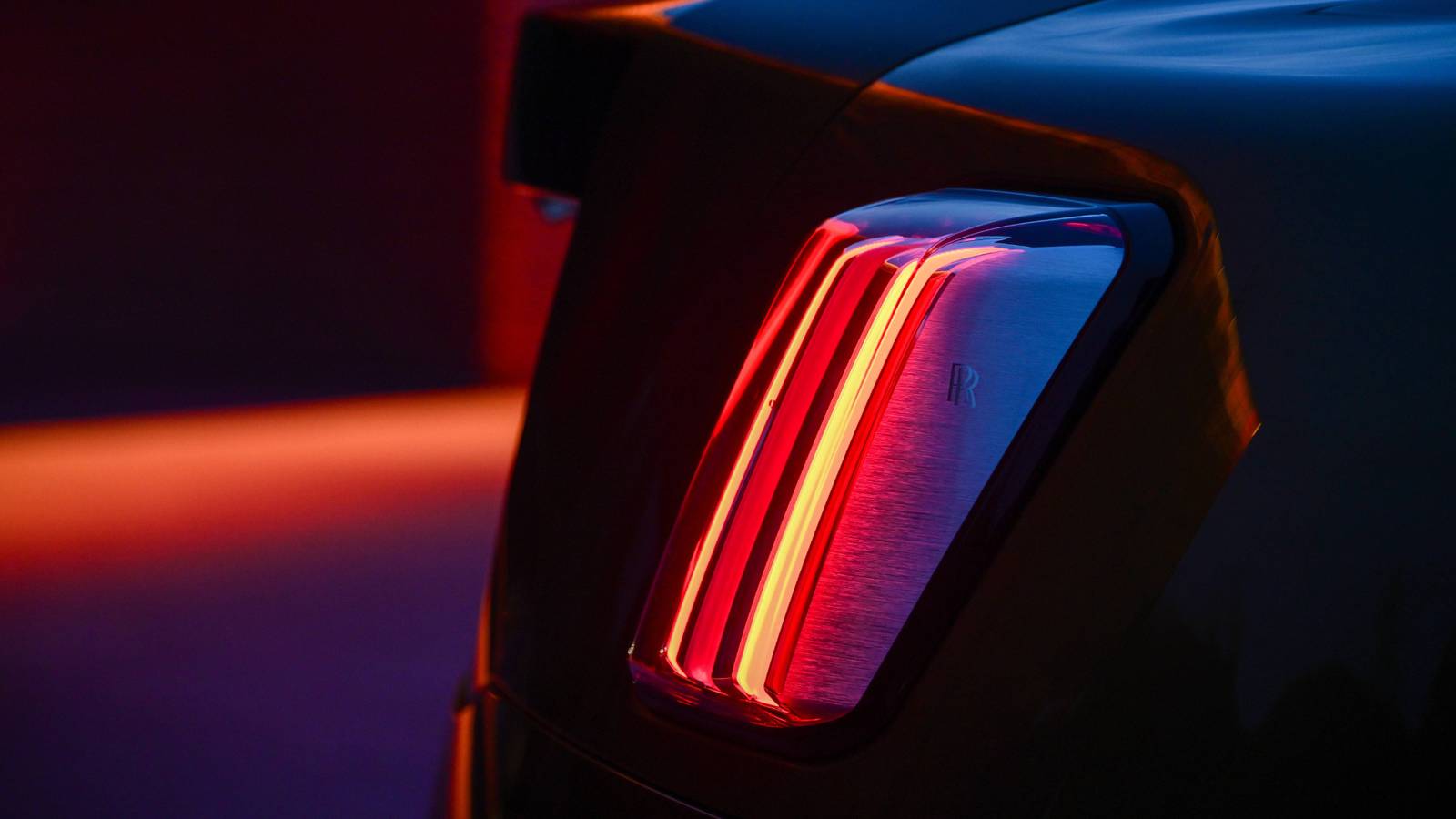 Study Shows Front-Mounted Brakes Lights Could Reduce Car Crashes