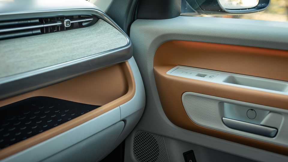VW ID. Buzz Gallery: Interior And Exterior Images Of The Unique ...
