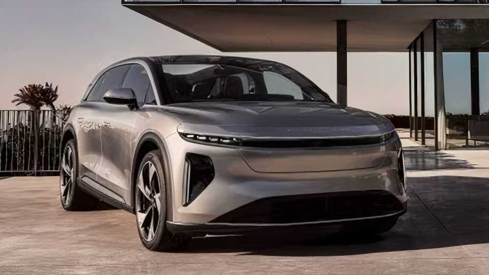 2026 Lucid Gravity Pricing, Photos & Specs