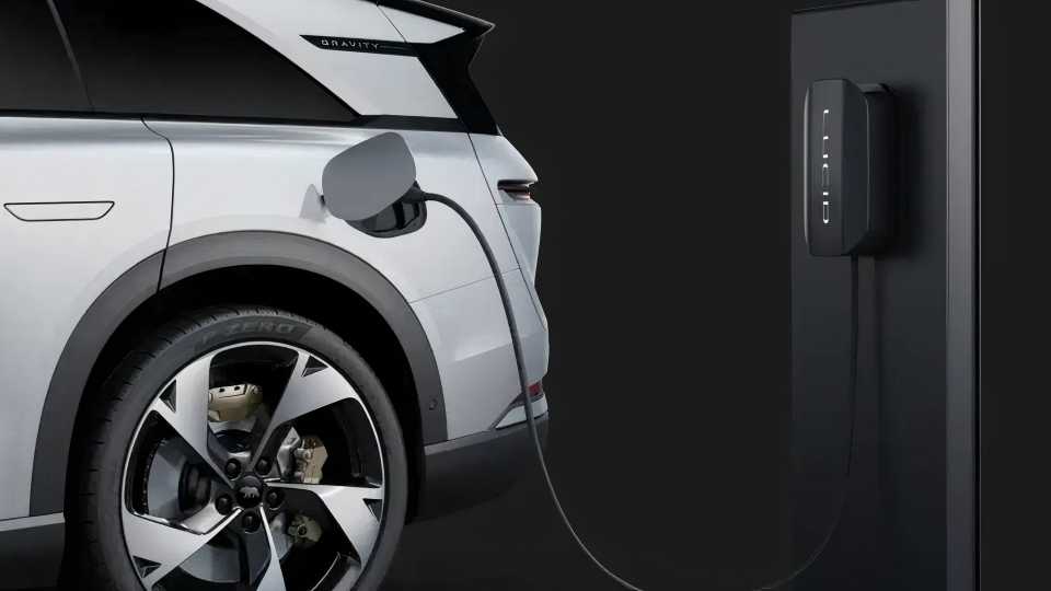 2026 Lucid Gravity Pricing, Photos & Specs