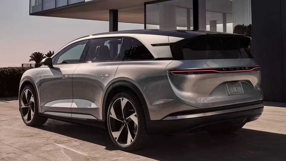 2026 Lucid Gravity Pricing, Photos & Specs