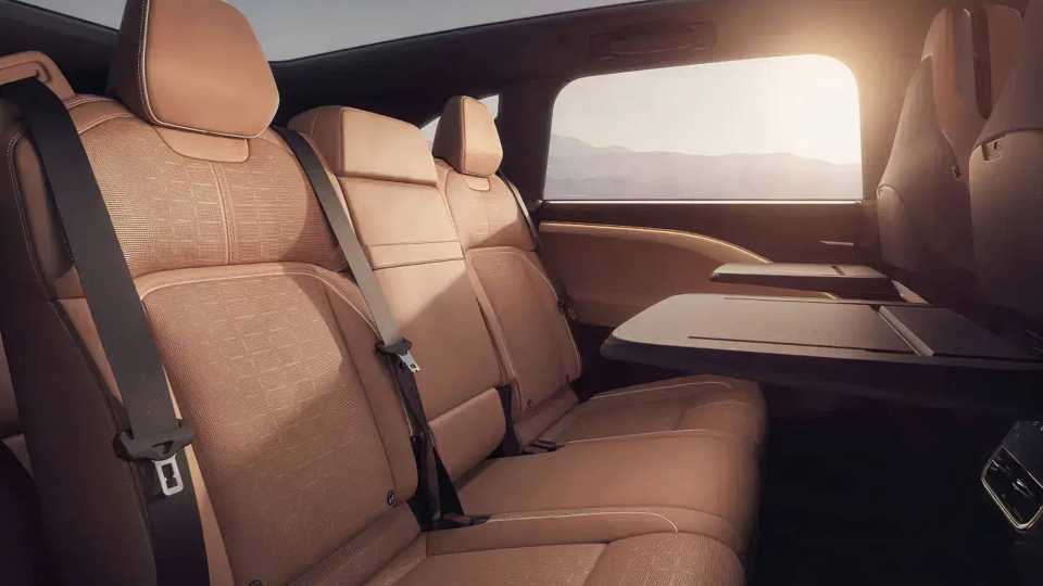 2026 Lucid Gravity Pricing, Photos & Specs