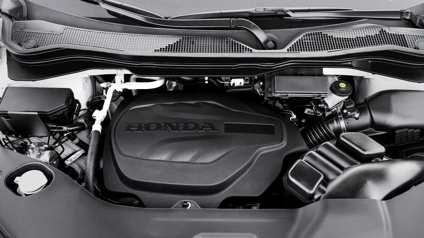 While Everyone Brings Back V8s, Honda's V6 Pickup Truck Is Suffering