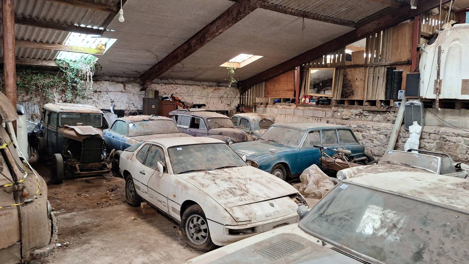 British Barn Find Has 200 Cars, All Of Them Are For Sale