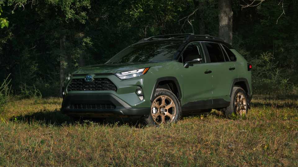 2025 Toyota RAV4 Pricing, Photos & Specs