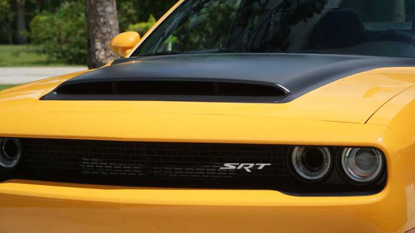 Hellcat vs. Demon: Which Dodge Challenger Is King