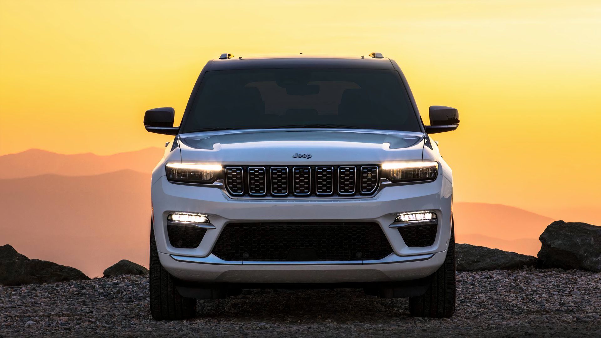 Jeep Grand Cherokee: Review, Pricing, Photos, and Specs