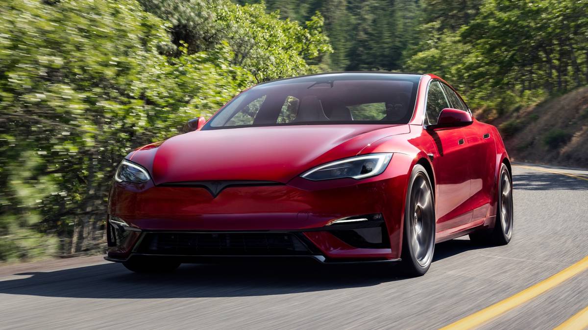 2025 Tesla Model S Plaid Pricing, Photos & Specs