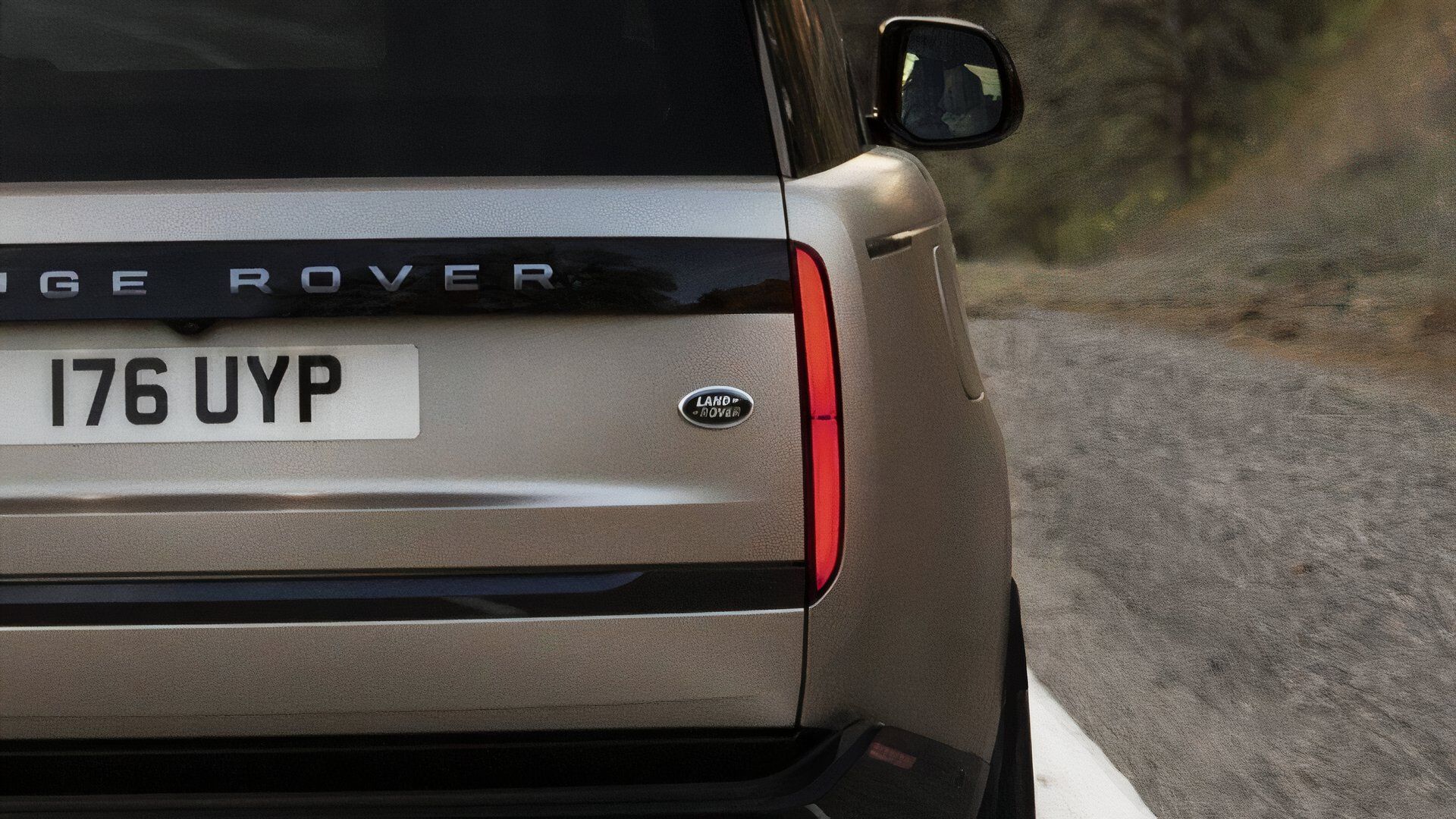 2025 Land Rover Range Rover Pricing, Photos & Specs