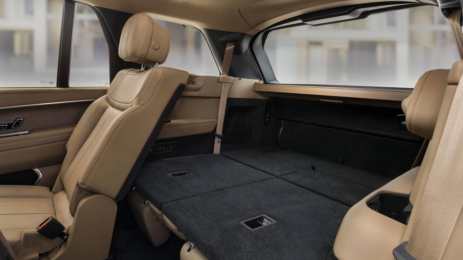 2025 Land Rover Range Rover Pricing, Photos & Specs