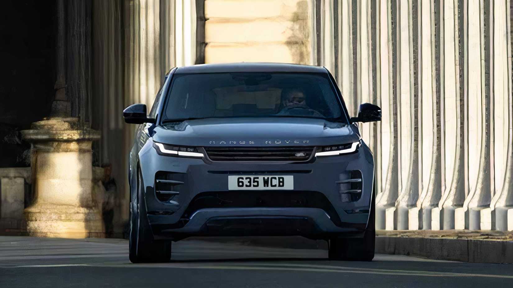 The Range Rover Evoque May Go Electric And Hybrid In 2027